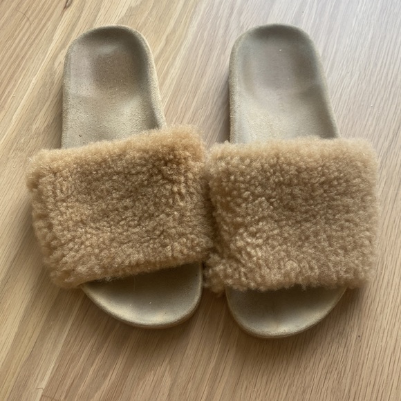 Jenni Kayne | Shoes | Jenni Kayne Shearling Slides Flats 38 | Poshmark